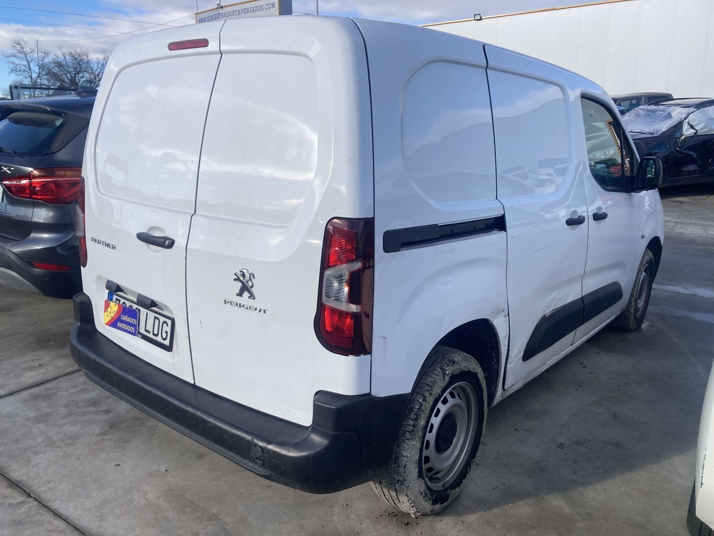 PEUGEOT Partner Pro Standard 600kg BlueHDi 100CV